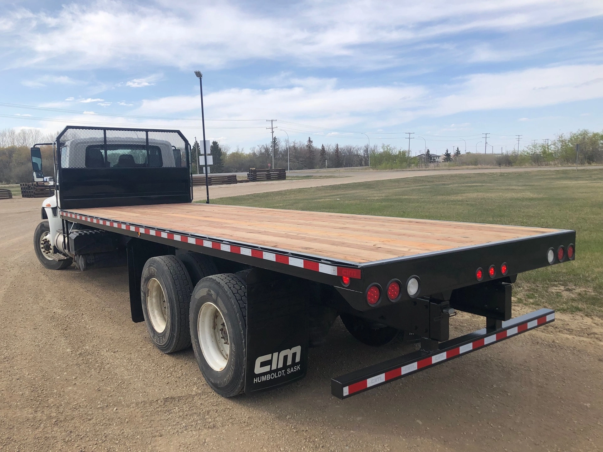 Flat Deck Trucks for Sale in Saskatchewan | CIM